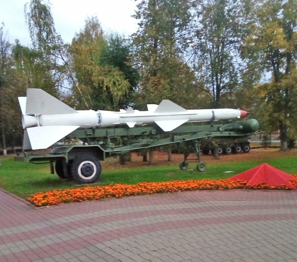 Teknoloji anıtı ЗРК С-75, Yaroslavl, foto