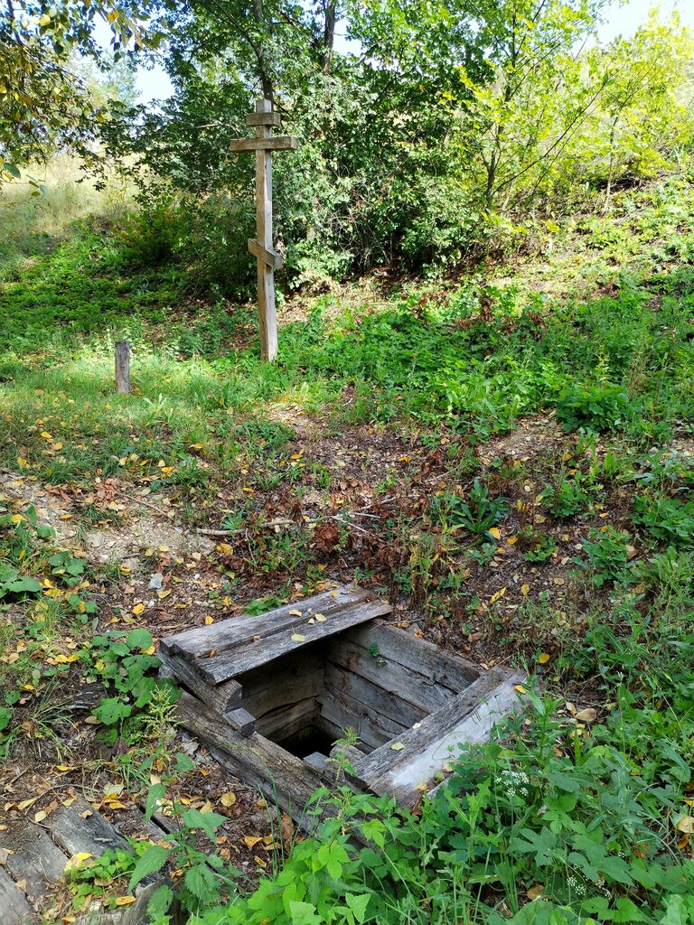 Pınar, çay Spring, stream, Saratovskaya oblastı, foto