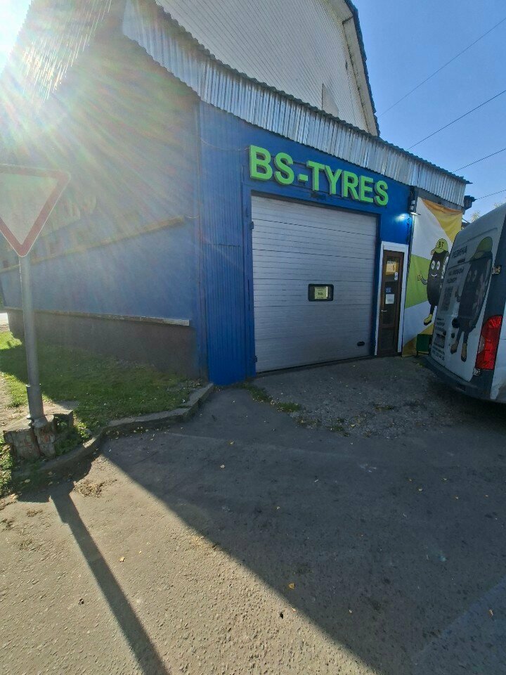 ATM'ler Transkapitalbank, bankomat, Koroliov, foto