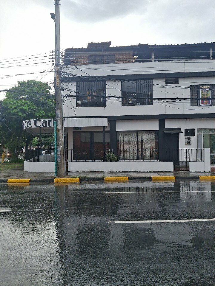 Sergi salonları, galeriler Ornamentaciones Carlo, Cali, foto