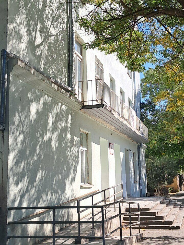 Ortaokul Tbilisi public school № 12, Tiflis, foto