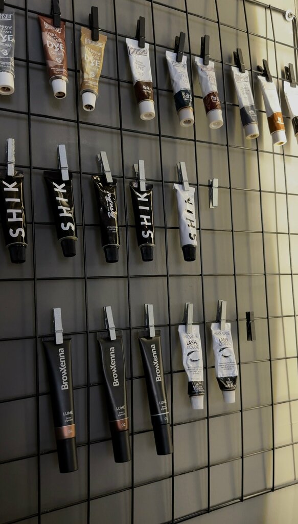 Kaş ve kirpik salonu Azovtseva. Lami, Moskova, foto