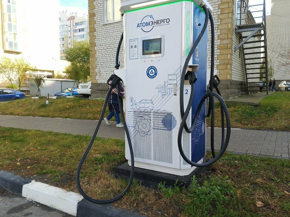 Elektrikli oto şarj istasyonları AtomEnergo, Ulyanovsk, foto