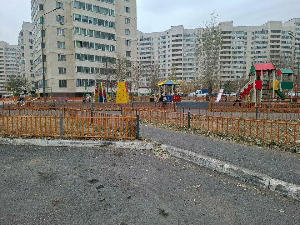 Oyun alanı Playground, Astana, foto