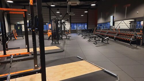 Basic-Fit 24/7, fitness club, Deurne, Fabriekstraat, 24 — Yandex Maps