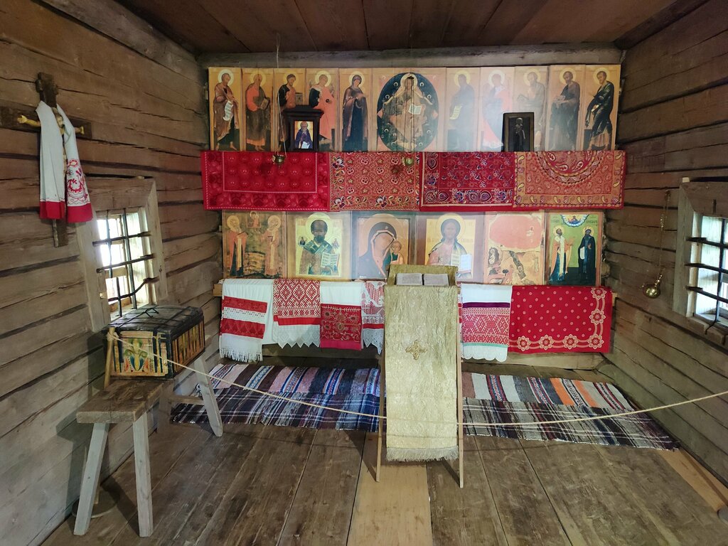 Şapel, haç anıtı Chasovnya Ilii Proroka iz derevni Mamonov Ostrov, Arhangelskaya oblastı, foto