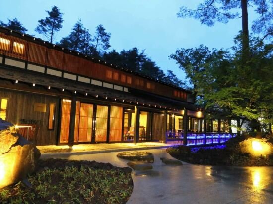 ГОСТИНИЦА HANZ OUTDOOR RESORT (FORMERLY GLAMPING VILLA HANZ KAWAGUCHIKO ...