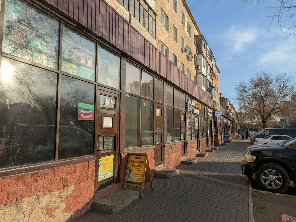 Alkollü içecekler V gostiah u Barabashki, Astana, foto