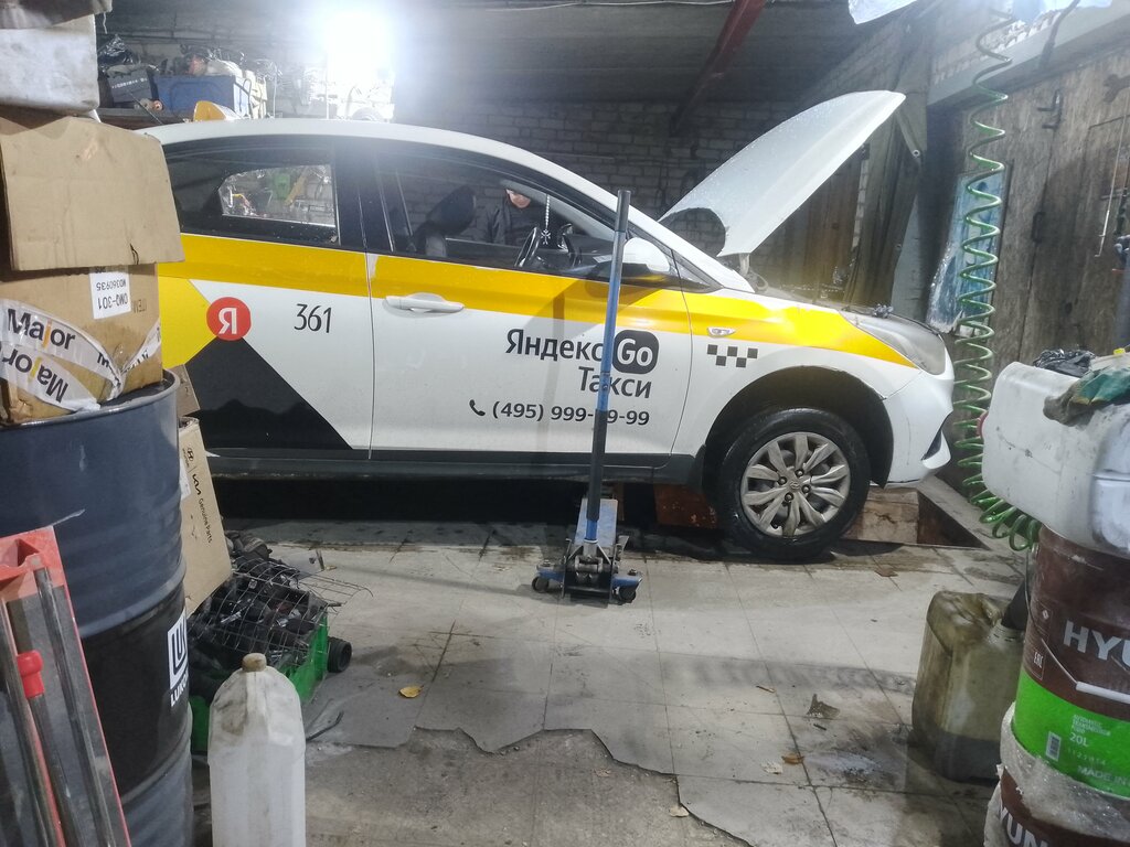 Otomobil servisi Такси сервис, Himki, foto