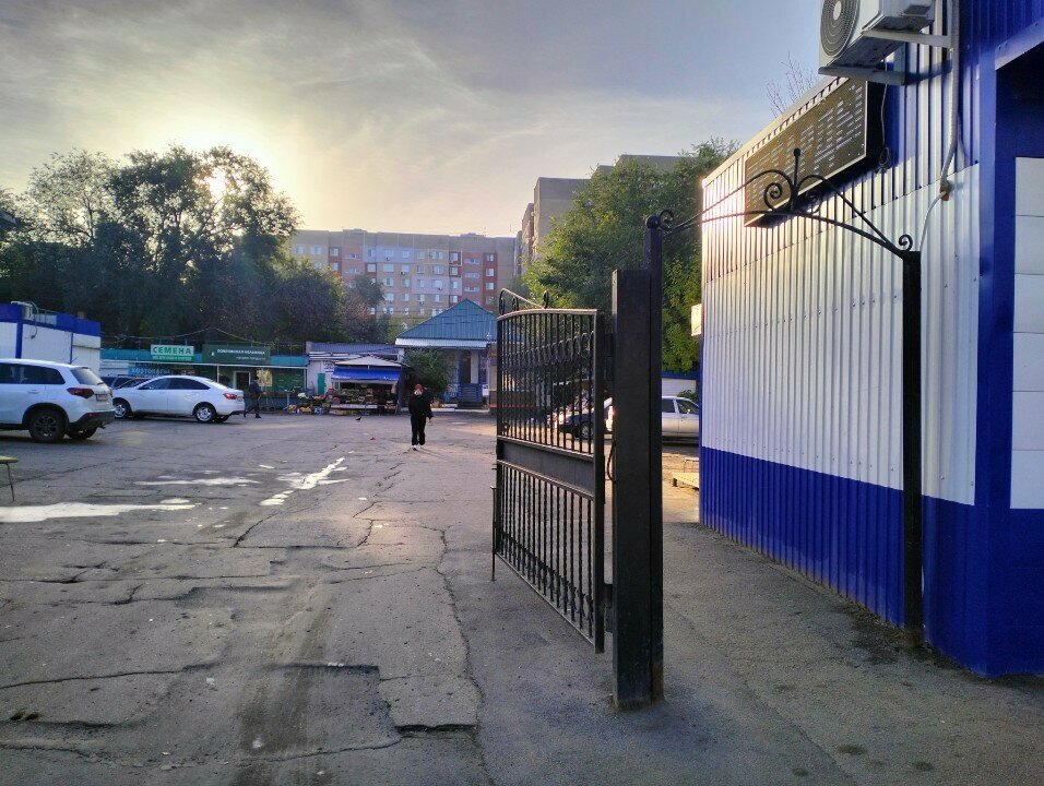 Pazarlar ve çarşılar Муниципальные торговые ряды, Engels, foto