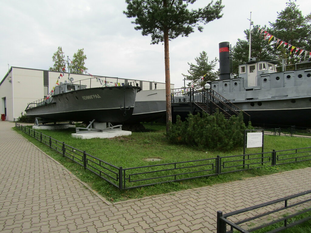 Teknoloji anıtı Самоходный плашкоут, Saint‑Petersburg ve Leningradskaya oblastı, foto