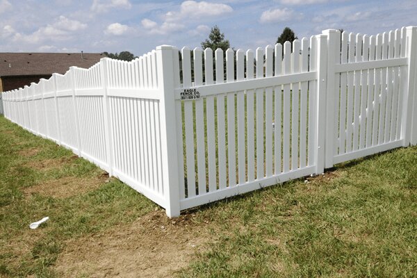 Çitler, parmaklıklar Eagle Fence & Construction Inc, Ohio Eyaleti, foto