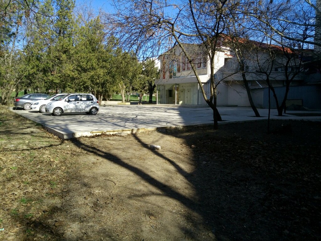 Otoparklar Parking lot, Simferopol (Akmescit), foto