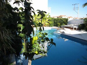 Alenos Boutique Hotel (İzmir, Çeşme, İsmet İnönü Mah., 2055 Sok., 4), otel  Çeşme'den