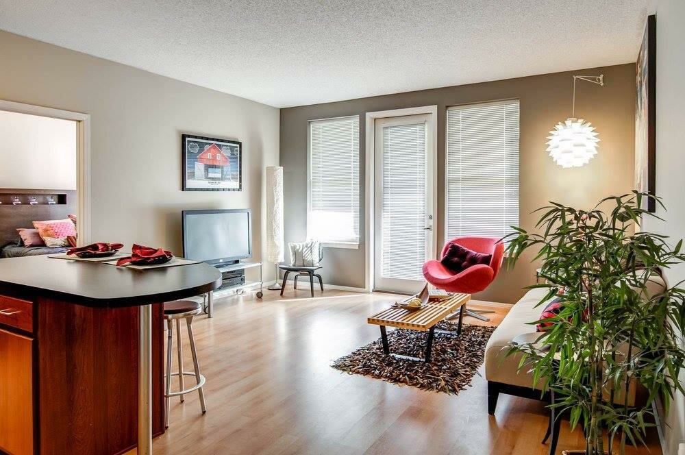 Emlak ofisi Uptown Lake Apartments, Minneapolis, foto