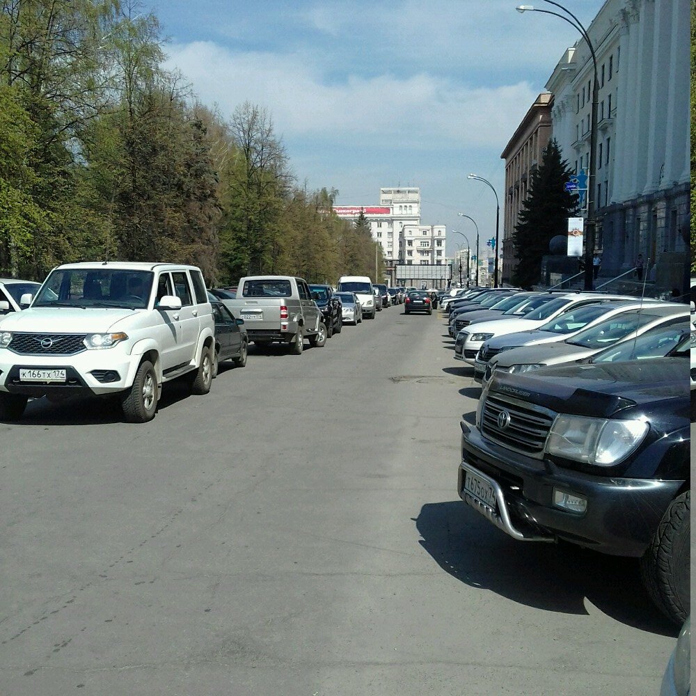 Otoparklar Parking lot, Çeliabinsk, foto