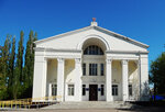 Межпоселенческий центральный дом культуры и досуга (Pervomayskaya ulitsa No:19), kültür merkezleri  Ertil'den