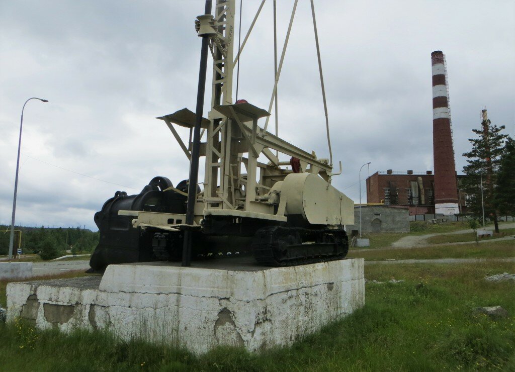 Anıt, heykel Горнякам, Sverdlovskaya oblastı, foto