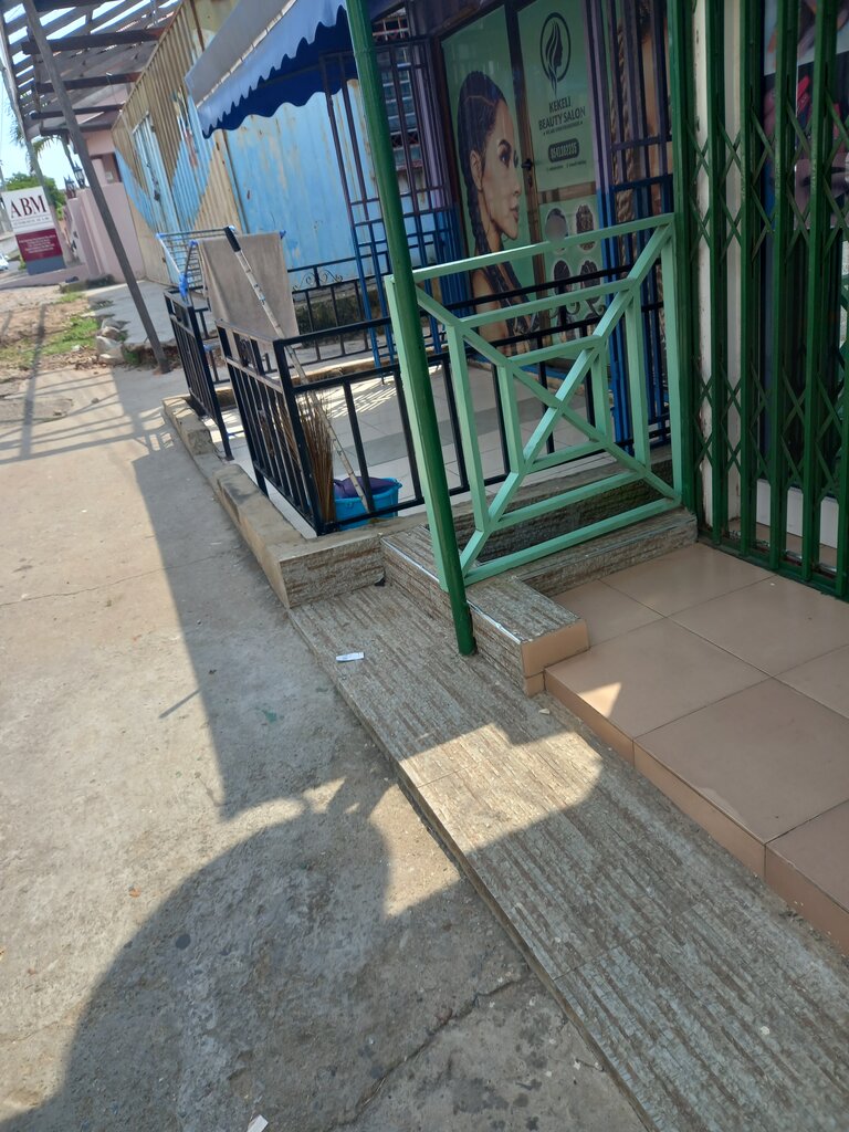 Güzellik salonu Kekeli, Akra, foto