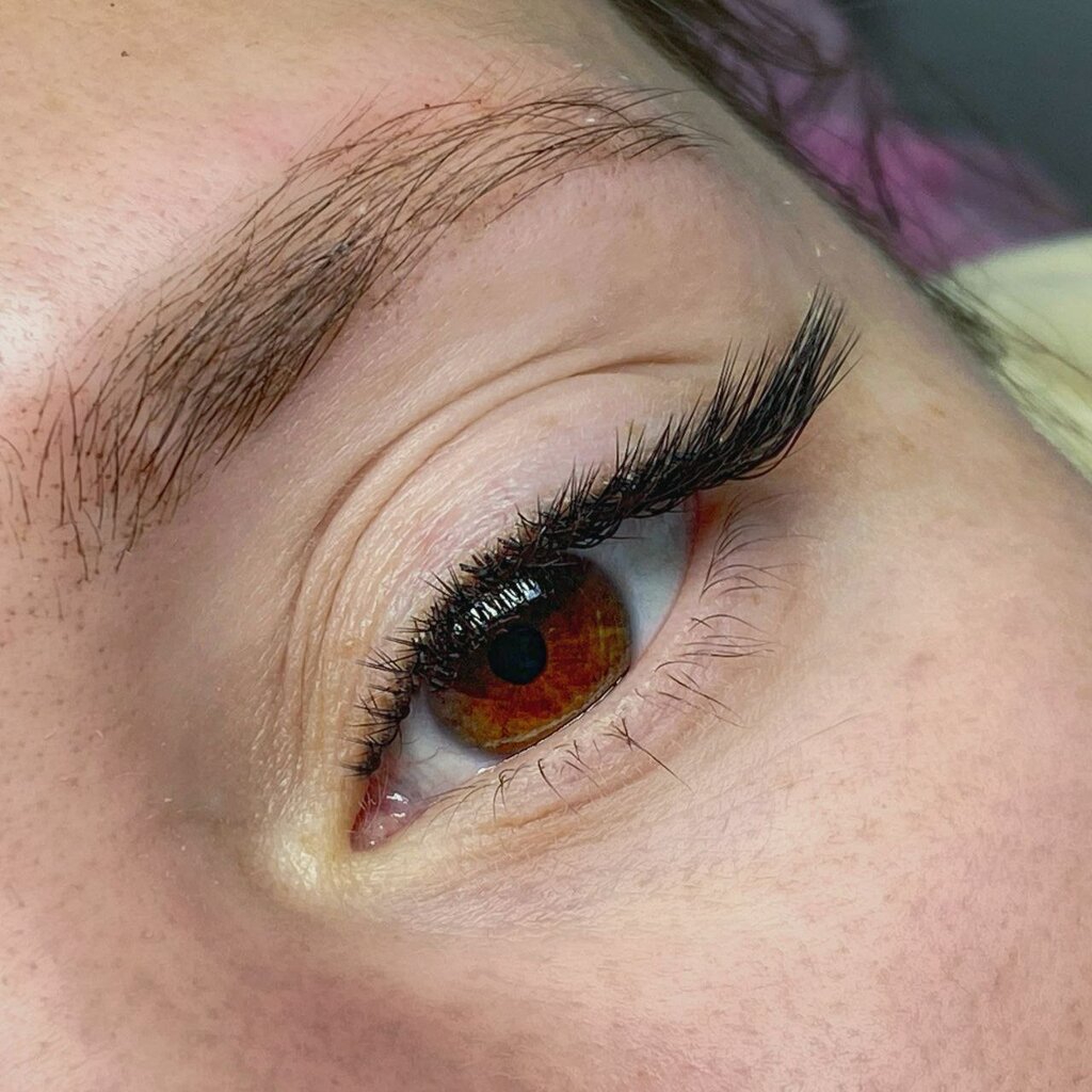 Kaş ve kirpik salonu Lashstar, Moskova, foto