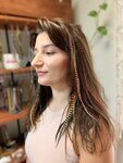 Перья в волосы Makeart Studio (Narodnaya Street No:20с1), saç uzatma  Moskova'dan