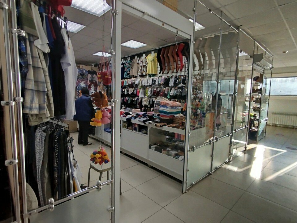 Giyim mağazası Odezhda nosochno-chulochnyye izdeliya tapochki, Naberejniye Çelny (Yar Çallı), foto