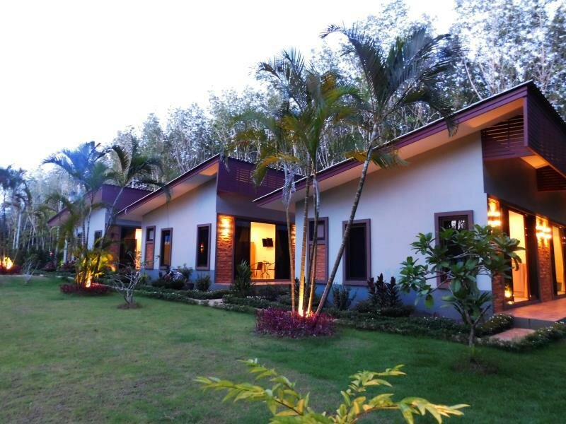 Otel Phuket Sirinapha Resort, Phuket Eyaleti, foto