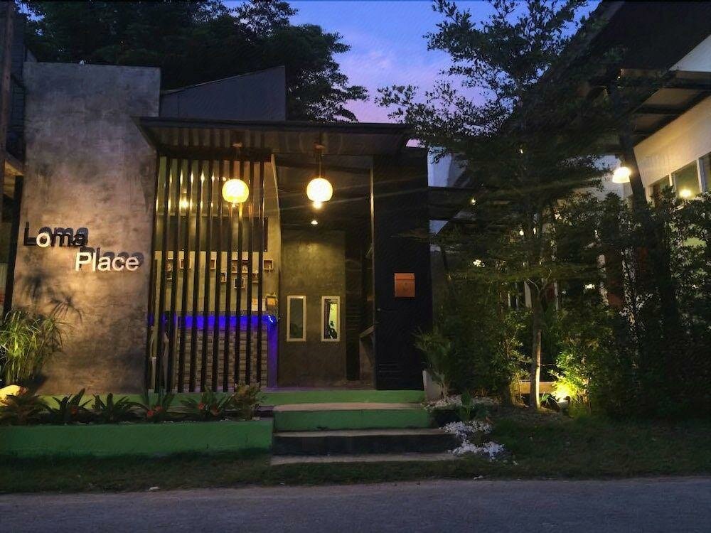 Otel Loma Place, Dünya, foto