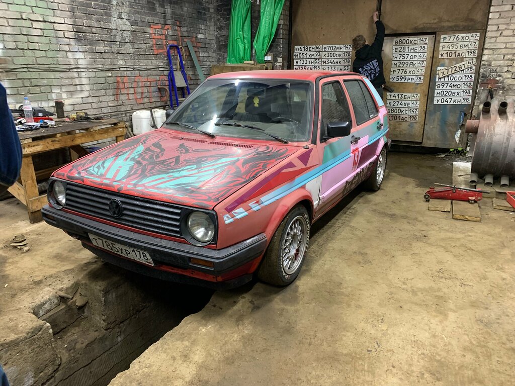 Otomobil servisi E. G. I. Motors, Volosovo, foto