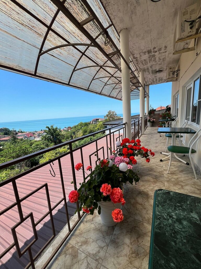 Konuk evi U Genriha, Soçi, foto