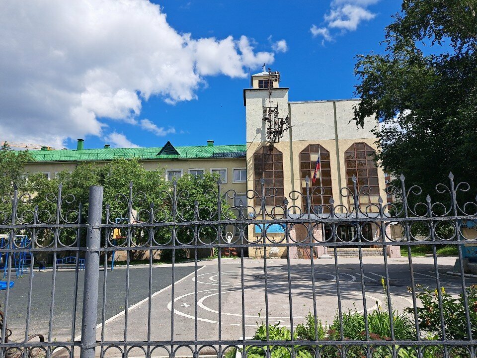 Fen lisesi, sosyal bilimler lisesi MAOU Gymnasium № 8 Lyceum named after S.P. Diaghilev, Yekaterinburg, foto