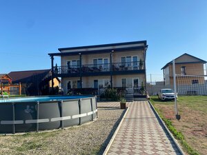 Art Resort (Бирюзовая улица No:7, село Береговое), otel  Kırım Cumhuriyeti'nden