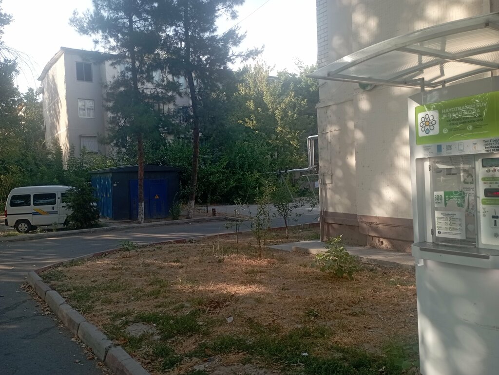 Su satışı Living Water, Taşkent, foto