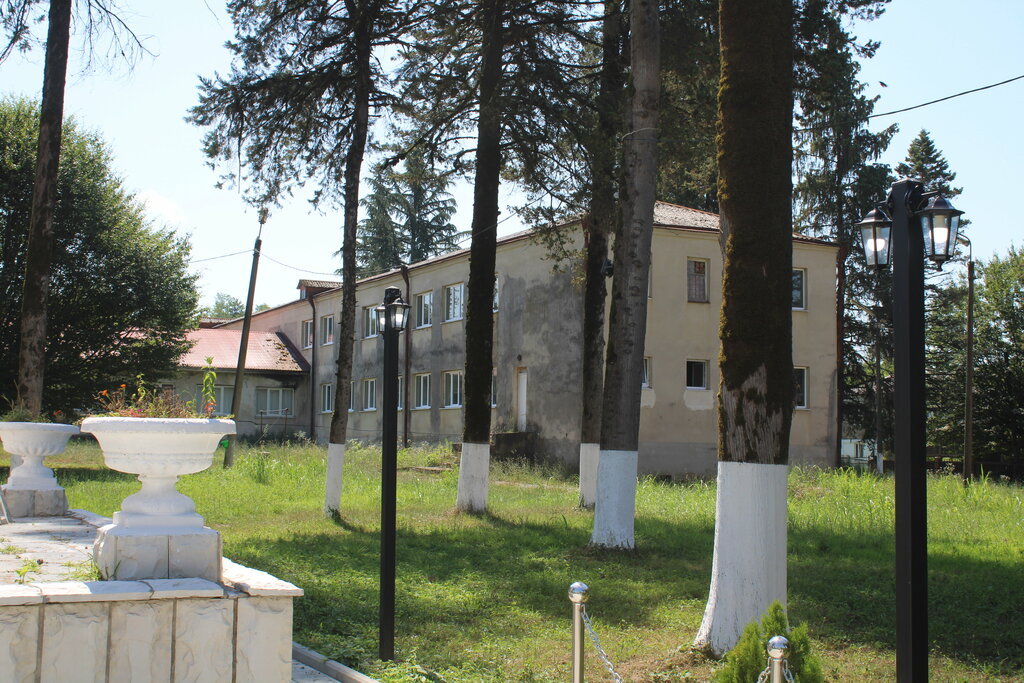 Ortaokul Аацынская абхазская средняя школа имени А. Ш. Цугба, Gudauta Bölgesi, foto