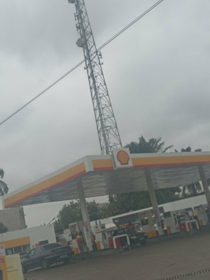 Benzin istasyonu Station shell, Abican, foto