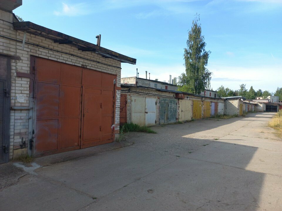 Garajlar ГК Сосновый Бор 2005, Sosnoviy Bor, foto