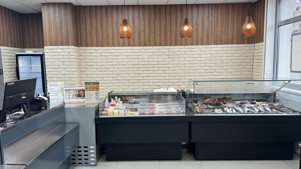 Bira dükkanı Амбирлэнд, Lobnia, foto