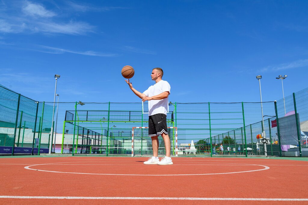 Spor alanı Mini football and basketball playground, Krasnodarski krayı, foto