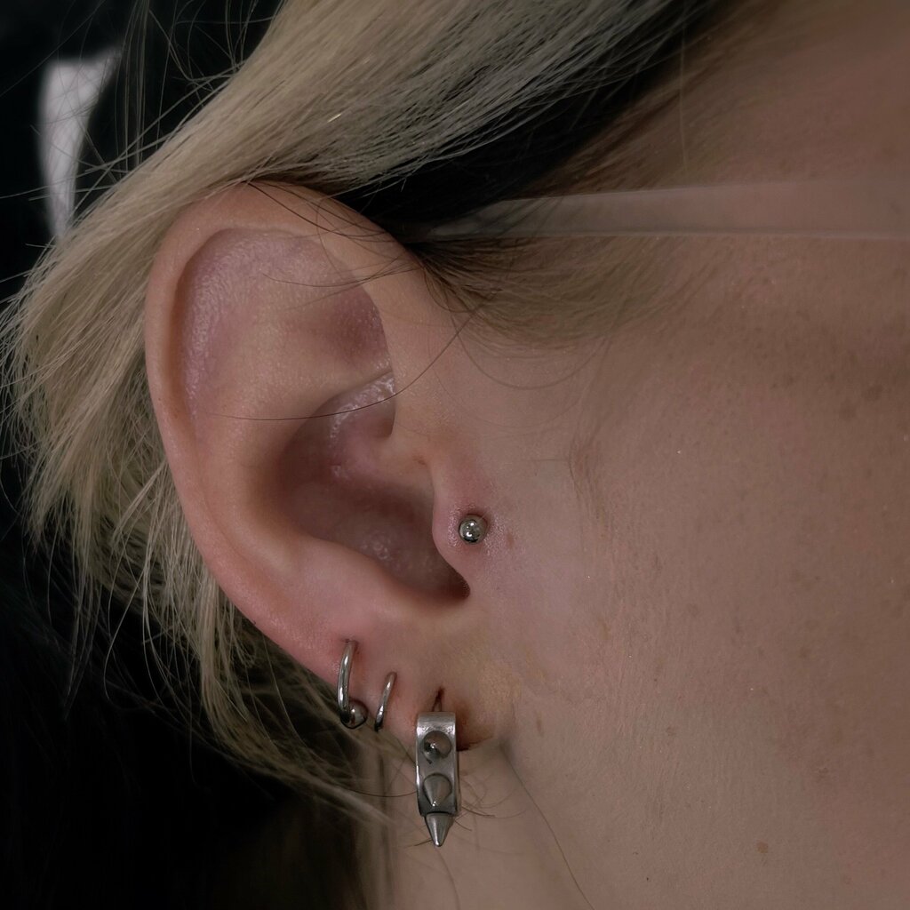 Dövmeciler Gloom. tattoo, Saint‑Petersburg, foto