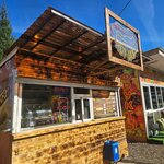 Pavlavskii Hot Dog (ulitsa Shutova No:12А), kafe  Pavlovo'dan