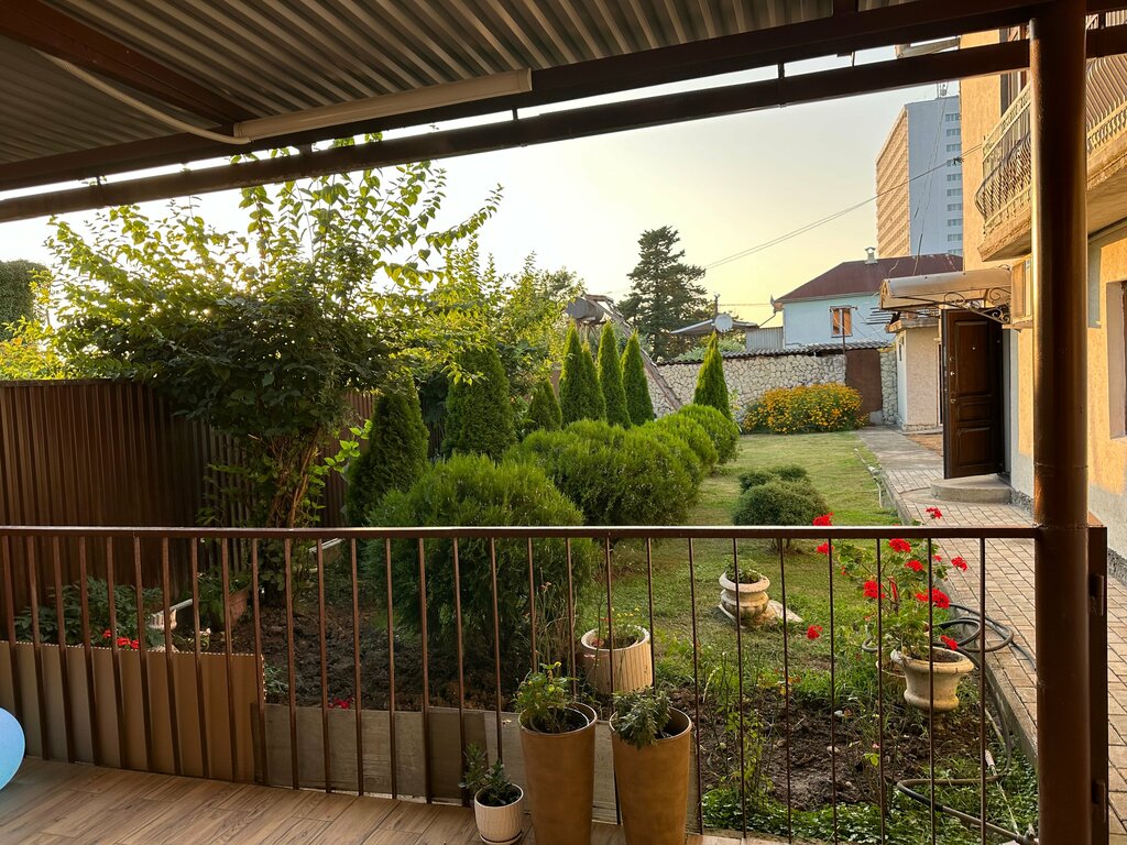 Konuk evi Азалия, Oçamçıra, foto