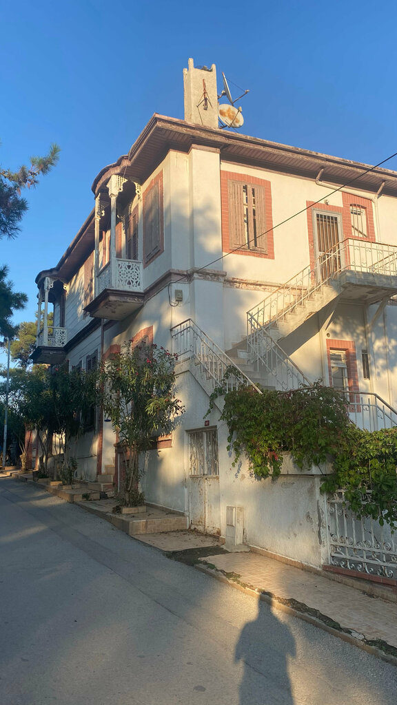 Müzeler ve sanat galerileri Reşat Nuri Güntekin'in Evi, Adalar, foto