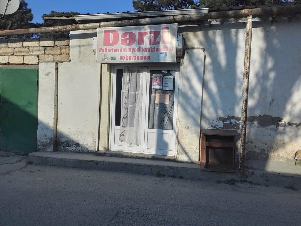 Kuru temizlemeciler Dərzi, Bakü, foto