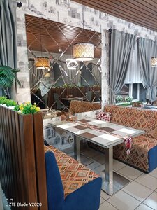 Восточный уют (Abakanskaya ulitsa No:37, City of Minusinsk), kafe  Minusinsk'ten