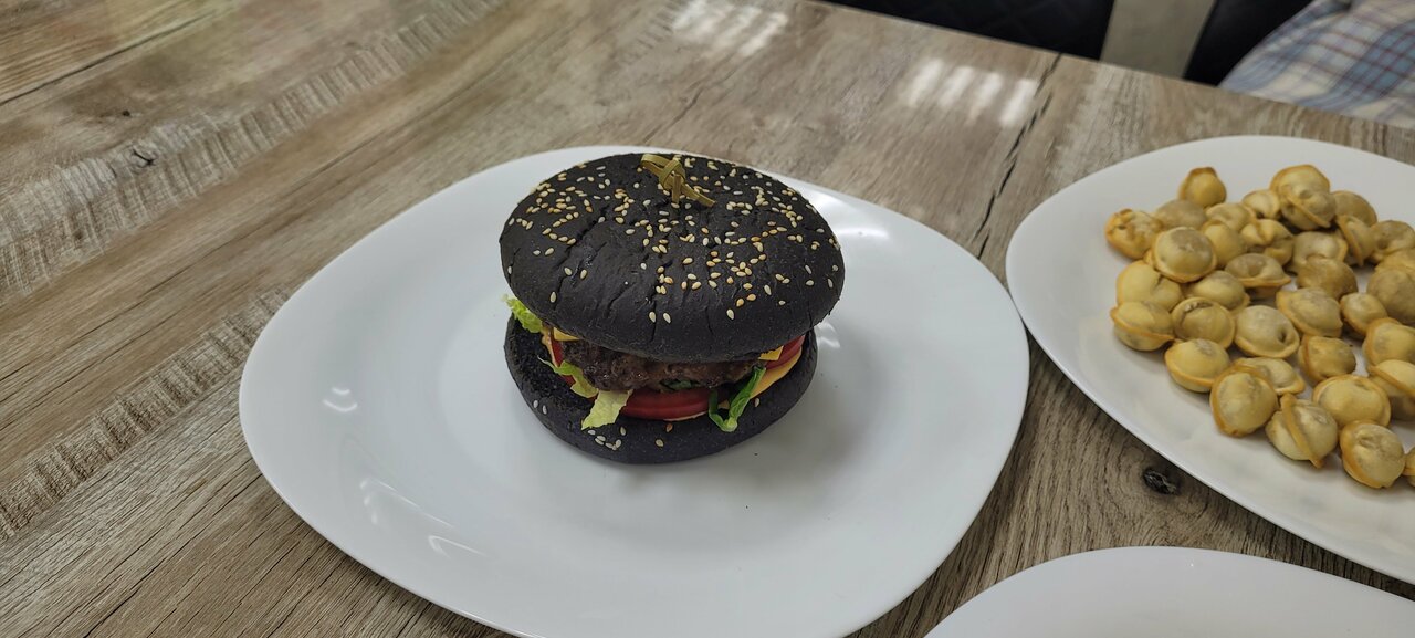 «Заведения Перми с талантливыми поварами» фото материала