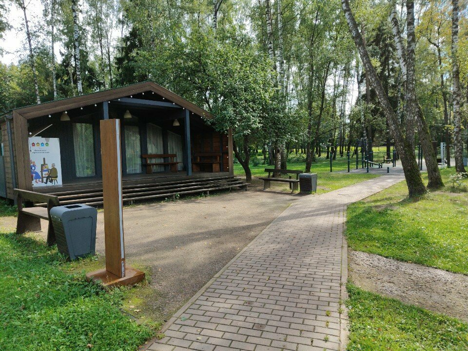 Hobi kulüpleri Досуговый центр для членов клуба Активное долголетие, Balaşiha, foto