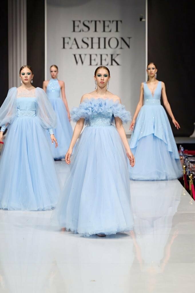 Mankenlik ajansları Gloss Models, Mejdureçensk, foto