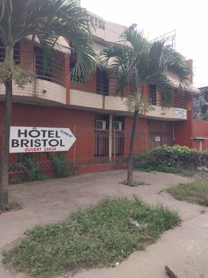 Otel Hôtel Bristol, Abican, foto