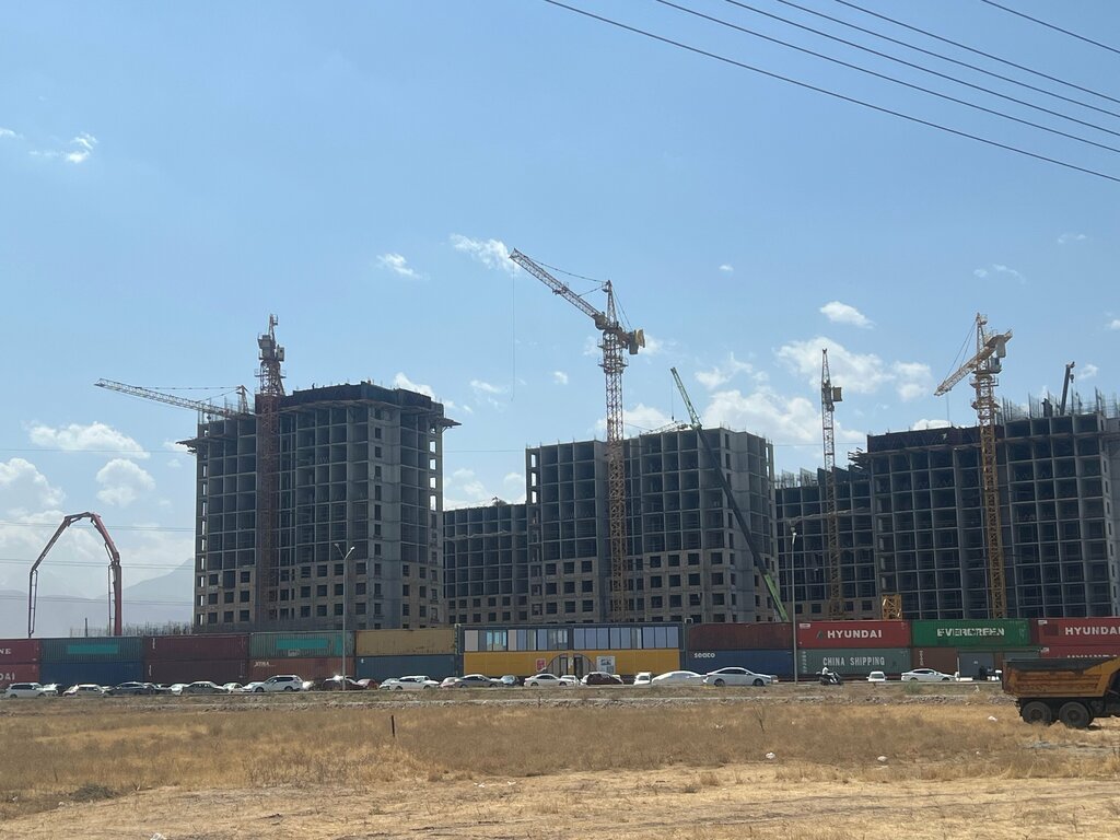 Konut blokları Кут Олокон, Bişkek, foto