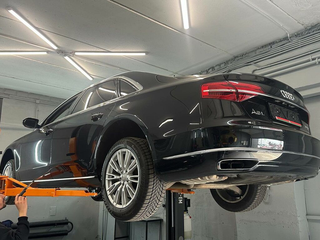 Otomobil servisi Competition, Minsk, foto